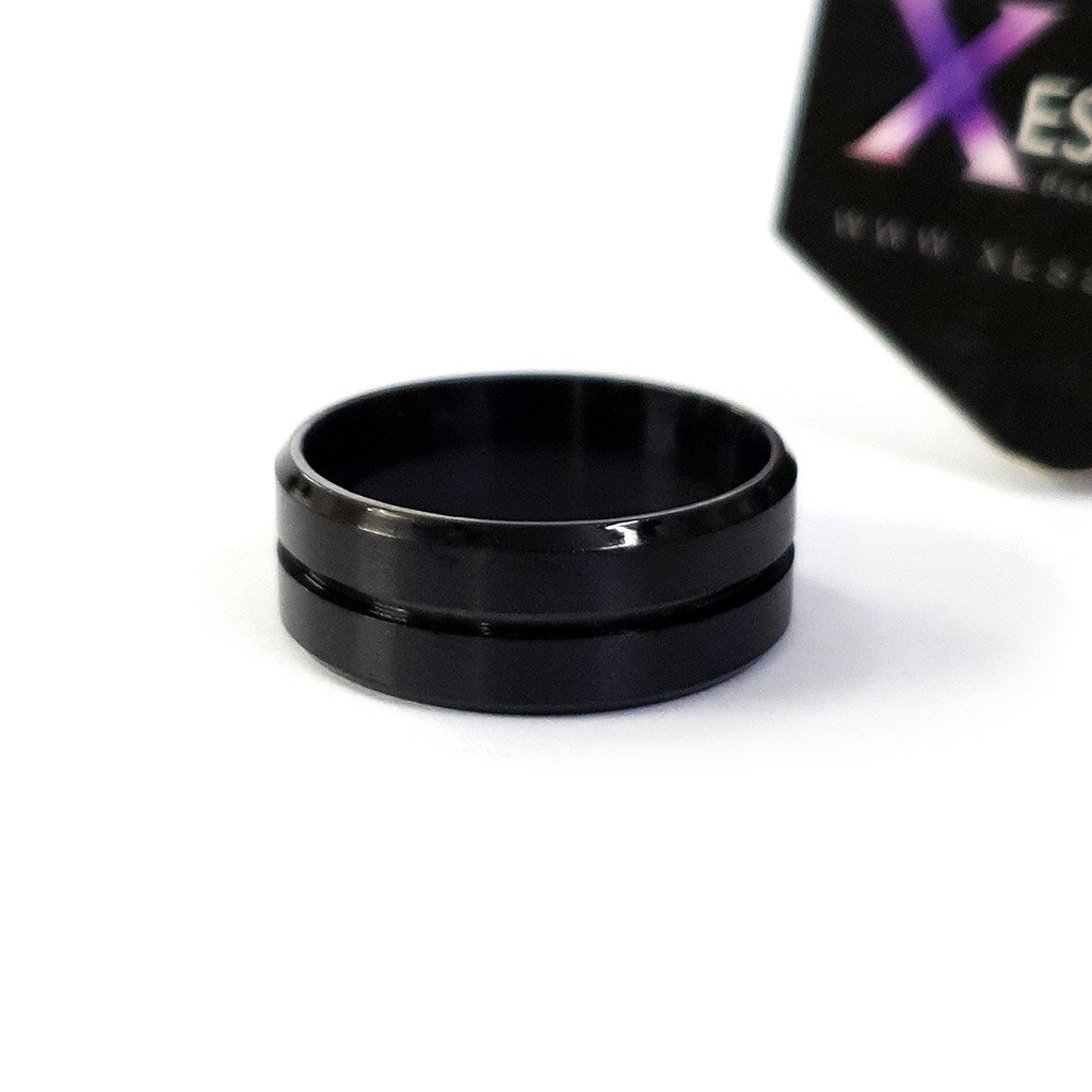 Black Line Ring - Xessories